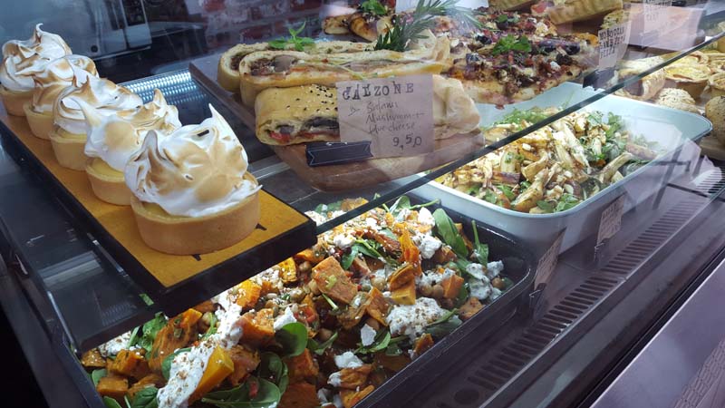 RED EIGHT CAFÉ, KAIAPOI - Restaurant & Café