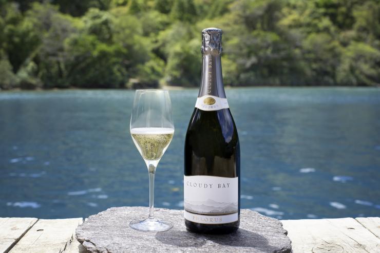 Bubbles to Brighten the Holidays - Restaurant & Café