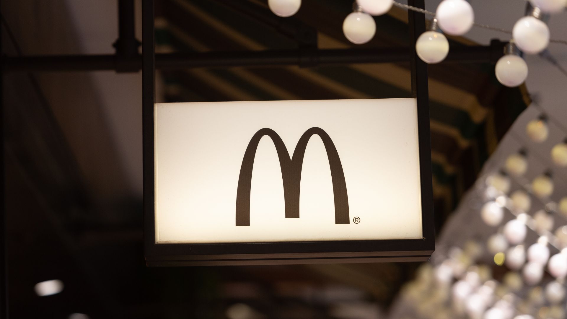 Technical Outage Felt Globally - Restaurant & Café