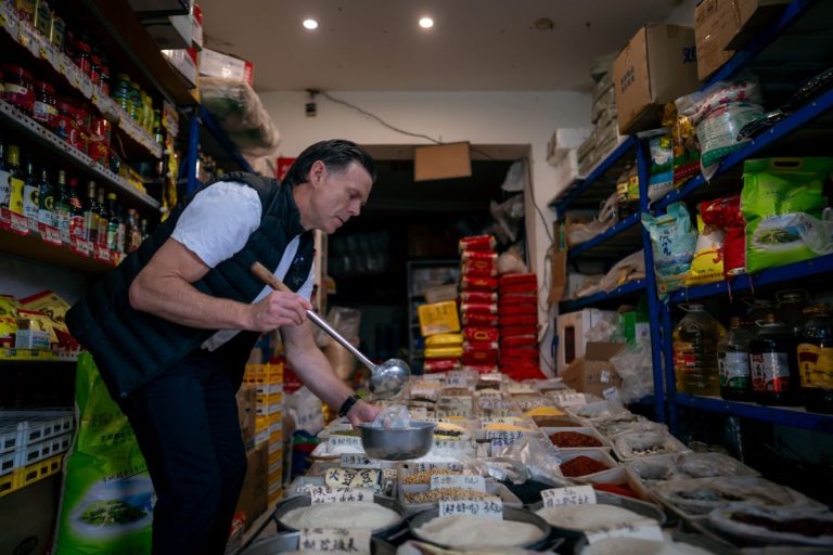 Shanghai Sights for Ahi - Restaurant & Café